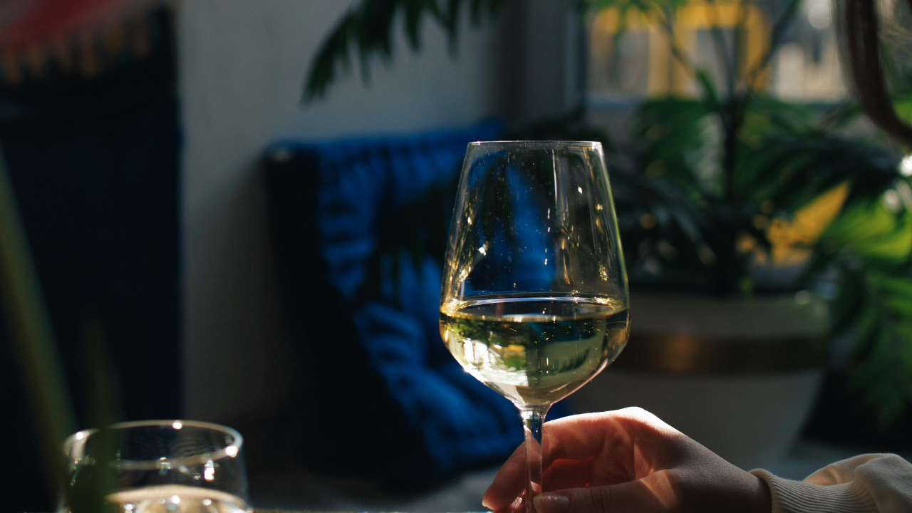 Understanding the Duration and Stages of Alcohol Withdrawal